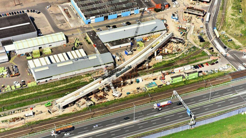 Theemswegtracé (5): 152 m lange trogbrug